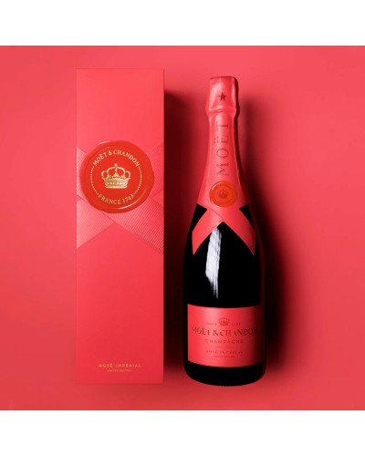 Buy Moët & Chandon Imperial Rose Estuchado EOY Pink Limited Edition...
